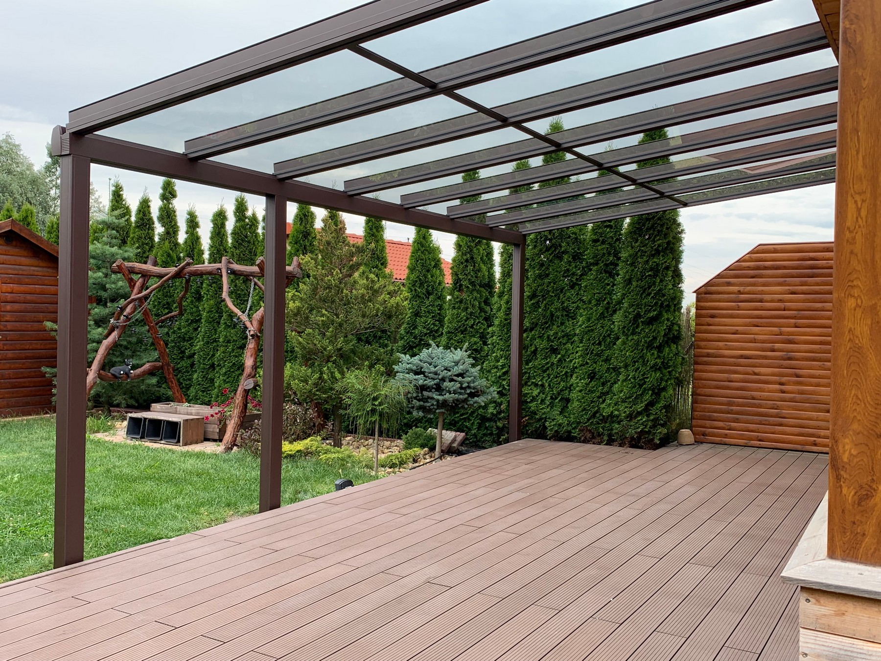 Dachy szklane M-Vetro Poznań - pergola ze szklanym dachem | Decosquare